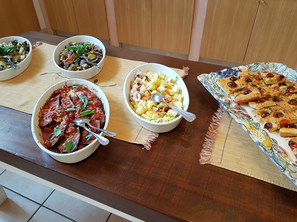 Antipasti am Mittag - Places and Pleasure